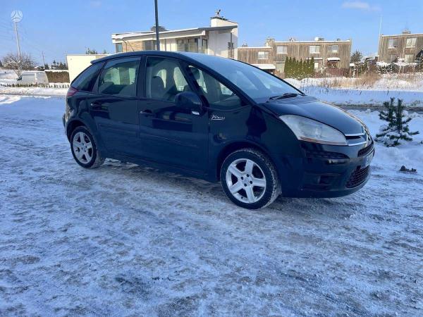 Black Citroen c4-picasso 2010 in Vilnius, with an engine capacity of 1.60 L and mileage of 279 thousand km for 1900 €, photo 5 on AUTOMOTO.COM.LV