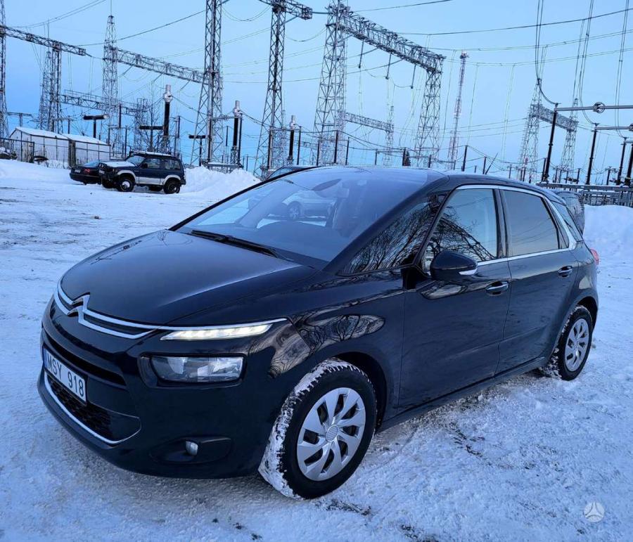 Black Citroen c4-picasso 2013 in Siauliai, with an engine capacity of 1.60 L and mileage of 98 thousand km for 5350 €, photo 3 on AUTOMOTO.COM.LV