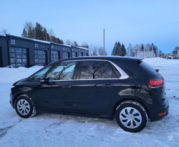 Black Citroen c4-picasso 2013 in Siauliai, with an engine capacity of 1.60 L and mileage of 98 thousand km for 5350 €, photo 5 on AUTOMOTO.COM.LV