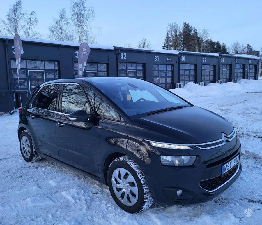 Black Citroen c4-picasso 2013 in Siauliai, with an engine capacity of 1.60 L and mileage of 98 thousand km for 5350 €, photo 13 on AUTOMOTO.COM.LV
