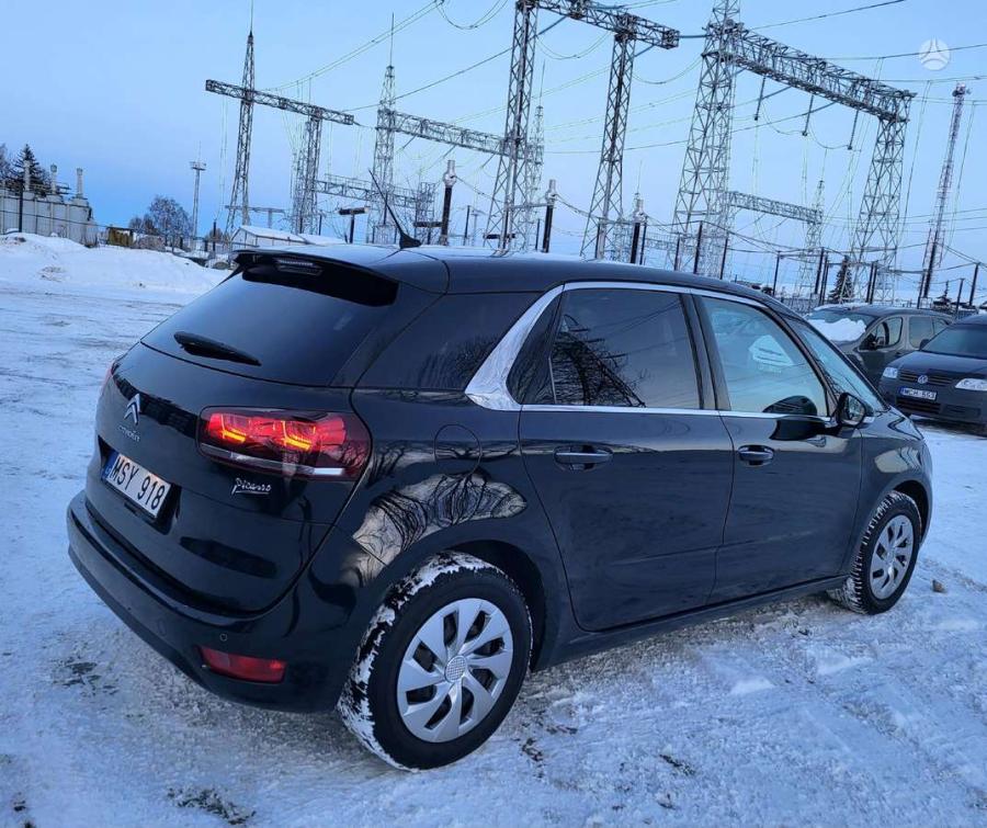 Black Citroen c4-picasso 2013 in Siauliai, with an engine capacity of 1.60 L and mileage of 98 thousand km for 5350 €, photo 16 on AUTOMOTO.COM.LV