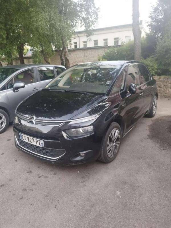 Black Citroen c4-picasso 2013 in Taurage, with an engine capacity of 1.56 L and mileage of 276 thousand km for 3300 €, photo 5 on AUTOMOTO.COM.LV