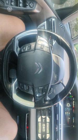 Black Citroen c4-picasso 2013 in Taurage, with an engine capacity of 1.56 L and mileage of 276 thousand km for 3300 €, photo 17 on AUTOMOTO.COM.LV