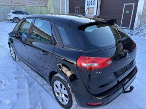 Black Citroen c4-picasso 2014 in Siauliai, with an engine capacity of 1.56 L and mileage of 304 thousand km for 4650 €, photo 2 on AUTOMOTO.COM.LV