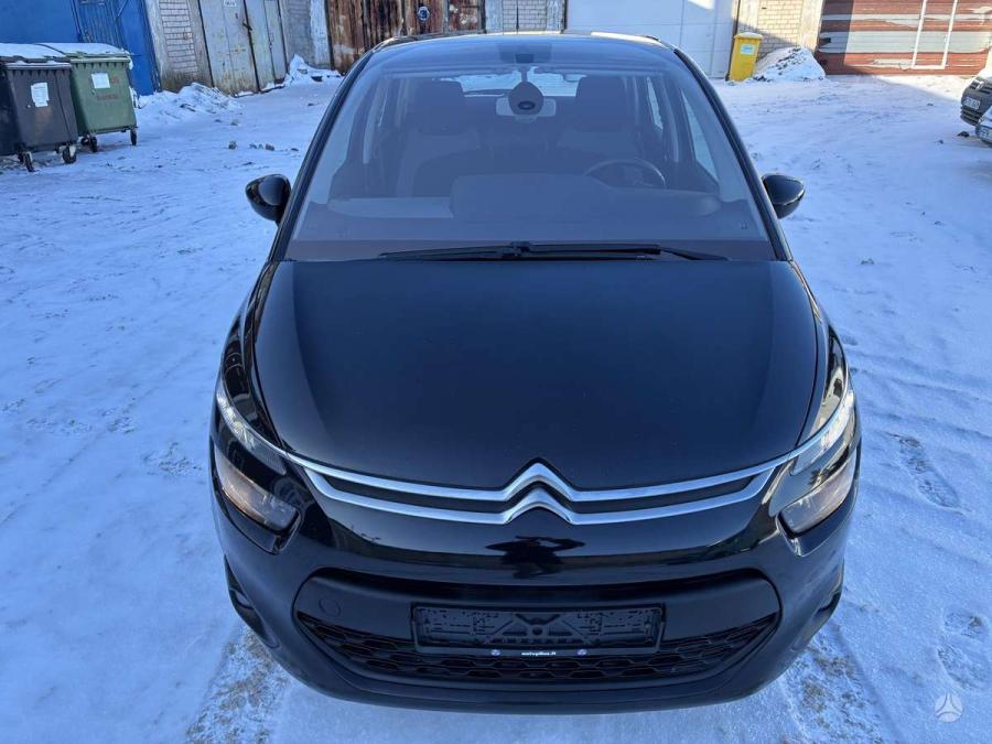 Black Citroen c4-picasso 2014 in Siauliai, with an engine capacity of 1.56 L and mileage of 304 thousand km for 4650 €, photo 7 on AUTOMOTO.COM.LV