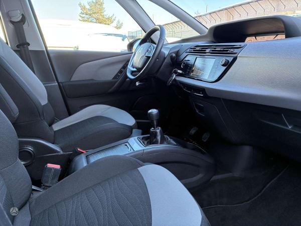 Melns Citroen c4-picasso 2014 Šauļi, ar dzinēja tilpumu 1.56 L un nobraukumu 304 tūkst. km par 4650 €, foto 11 vietnē AUTOMOTO.COM.LV