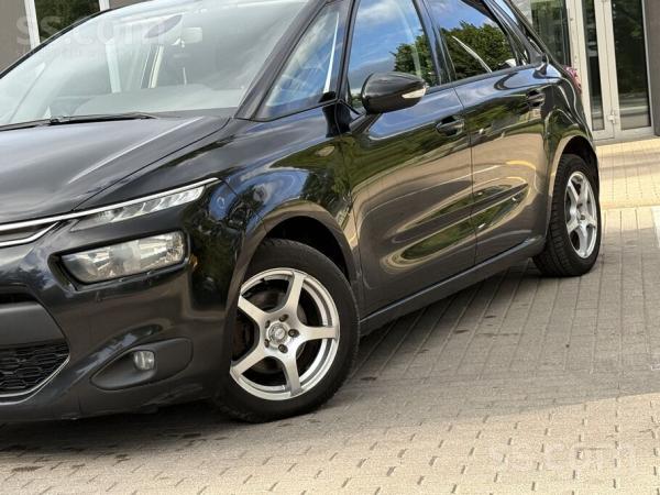 Black Citroen c4-picasso 2014 in Jurmala, with an engine capacity of 1.60 L and mileage of 0 thousand km for 4950 €, photo 3 on AUTOMOTO.COM.LV