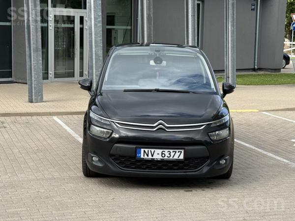 Black Citroen c4-picasso 2014 in Jurmala, with an engine capacity of 1.60 L and mileage of 0 thousand km for 4950 €, photo 7 on AUTOMOTO.COM.LV