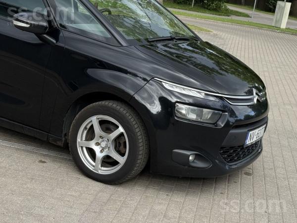 Black Citroen c4-picasso 2014 in Jurmala, with an engine capacity of 1.60 L and mileage of 0 thousand km for 4950 €, photo 9 on AUTOMOTO.COM.LV