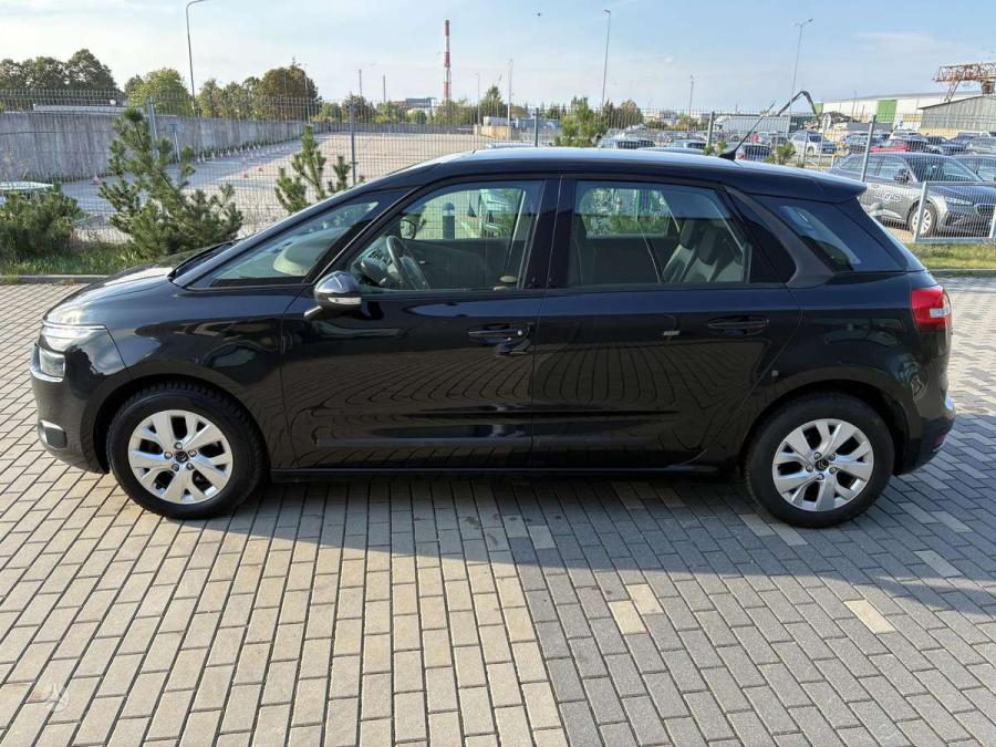 Melns Citroen c4-picasso 2014 Šauļi, ar dzinēja tilpumu 1.56 L un nobraukumu 304 tūkst. km par 4250 €, foto 3 vietnē AUTOMOTO.COM.LV