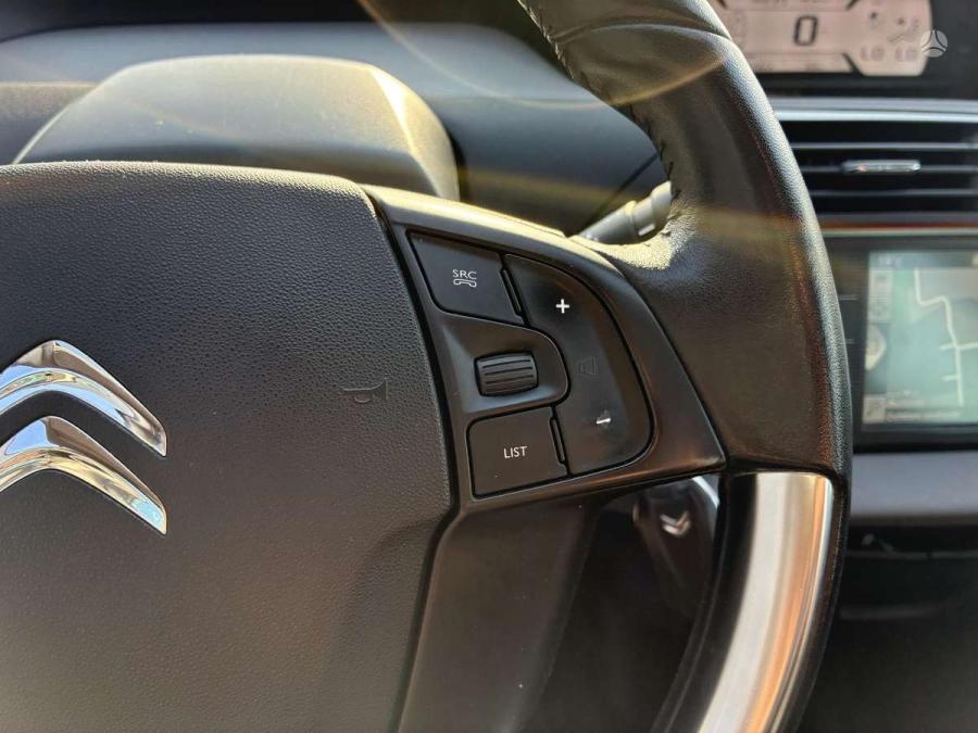 Melns Citroen c4-picasso 2014 Šauļi, ar dzinēja tilpumu 1.56 L un nobraukumu 304 tūkst. km par 4250 €, foto 15 vietnē AUTOMOTO.COM.LV