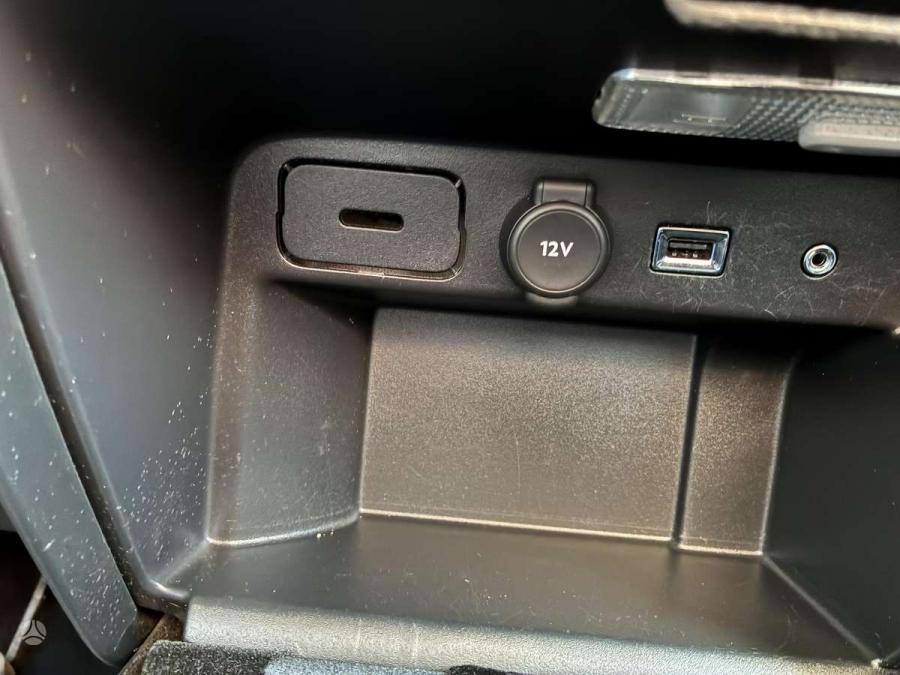 Melns Citroen c4-picasso 2014 Šauļi, ar dzinēja tilpumu 1.56 L un nobraukumu 304 tūkst. km par 4250 €, foto 17 vietnē AUTOMOTO.COM.LV