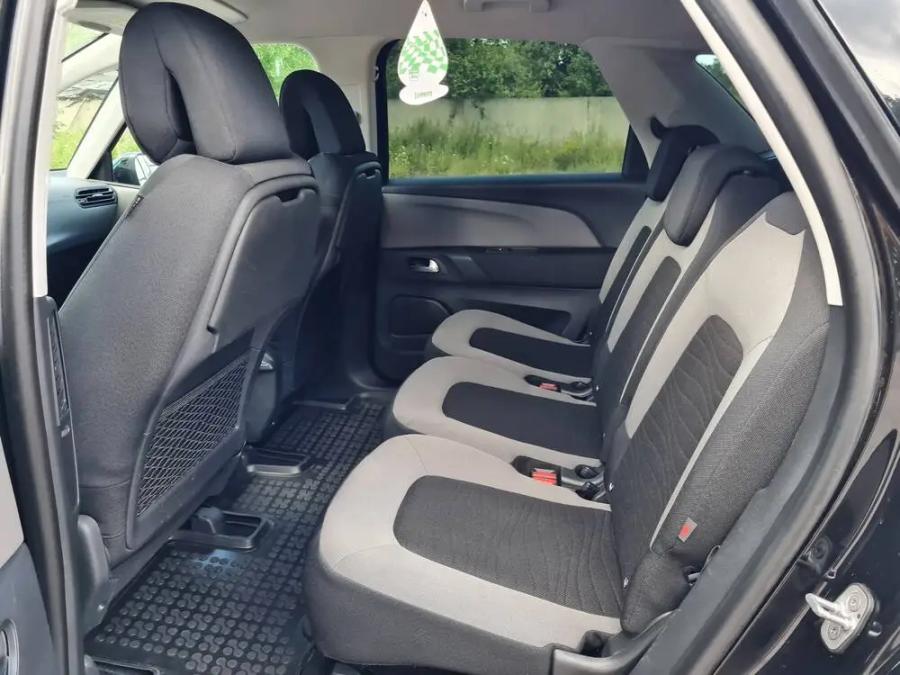 Melns Citroen c4-picasso 2015 Ogre, ar dzinēja tilpumu 1.20 L un nobraukumu 145 tūkst. km par 6550 €, foto 14 vietnē AUTOMOTO.COM.LV