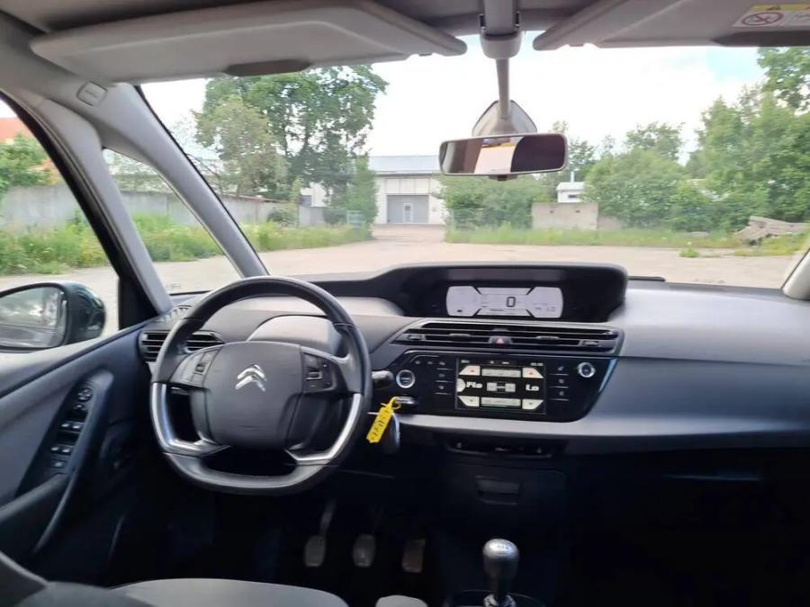 Melns Citroen c4-picasso 2015 Ogre, ar dzinēja tilpumu 1.20 L un nobraukumu 145 tūkst. km par 6550 €, foto 16 vietnē AUTOMOTO.COM.LV