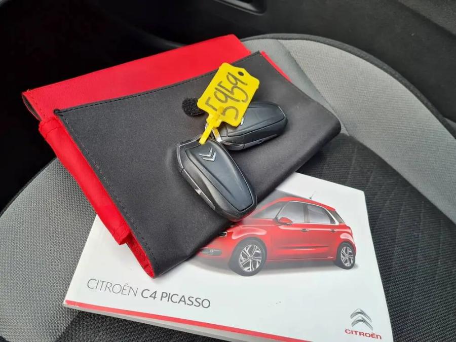 Melns Citroen c4-picasso 2015 Ogre, ar dzinēja tilpumu 1.20 L un nobraukumu 145 tūkst. km par 6550 €, foto 24 vietnē AUTOMOTO.COM.LV