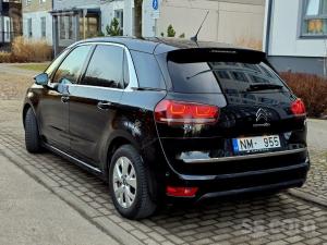 Black Citroen c4-picasso 2017 in Riga, with an engine capacity of 1.60 L and mileage of 167 thousand km for 8900 €, photo 6 on AUTOMOTO.COM.LV