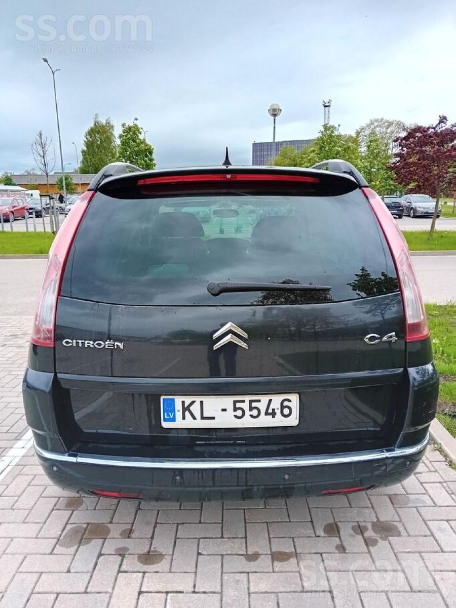 Melns Citroen c4-picasso 2007 Rīga, ar dzinēja tilpumu 2.00 L un nobraukumu 394 tūkst. km par 1750 €, foto 5 vietnē AUTOMOTO.COM.LV