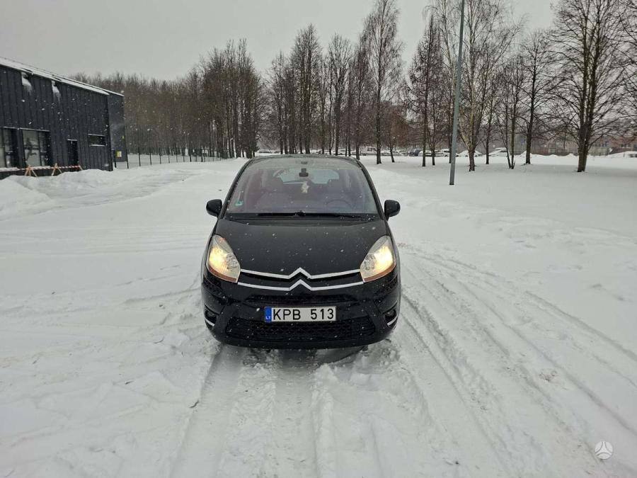 Melns Citroen c4-picasso 2007 Šauļi, ar dzinēja tilpumu 2.00 L un nobraukumu 270 tūkst. km par 1600 €, foto 2 vietnē AUTOMOTO.COM.LV