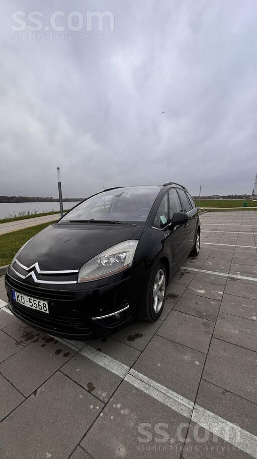 Black Citroen c4-picasso 2007 in Ogre, with an engine capacity of 1.60 L and mileage of 282 thousand km for 2499 €, photo 6 on AUTOMOTO.COM.LV