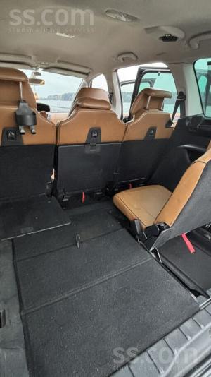 Black Citroen c4-picasso 2007 in Ogre, with an engine capacity of 1.60 L and mileage of 282 thousand km for 2499 €, photo 10 on AUTOMOTO.COM.LV
