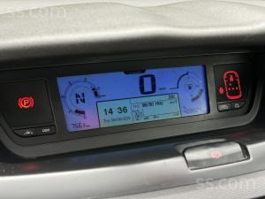 Black Citroen c4-picasso 2008 in Riga, with an engine capacity of 1.60 L and mileage of 404 thousand km for 2200 €, photo 12 on AUTOMOTO.COM.LV