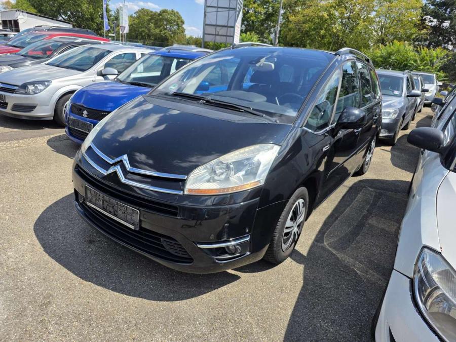 Black Citroen c4-picasso 2008 in Utena, with an engine capacity of 1.56 L and mileage of 240 thousand km for 1599 €, photo 3 on AUTOMOTO.COM.LV