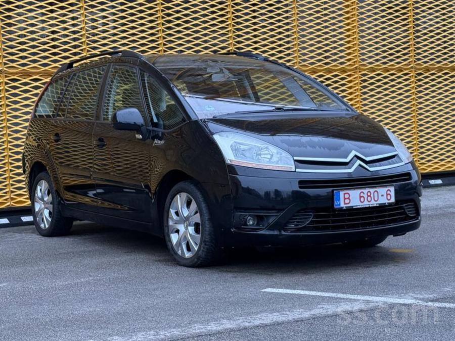 Melns Citroen c4-picasso 2009 Ogre, ar dzinēja tilpumu 2.00 L un nobraukumu 243 tūkst. km par 3995 €, foto 1 vietnē AUTOMOTO.COM.LV