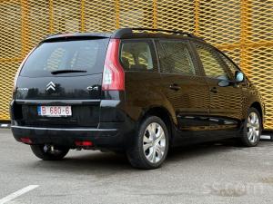 Melns Citroen c4-picasso 2009 Ogre, ar dzinēja tilpumu 2.00 L un nobraukumu 243 tūkst. km par 3995 €, foto 7 vietnē AUTOMOTO.COM.LV