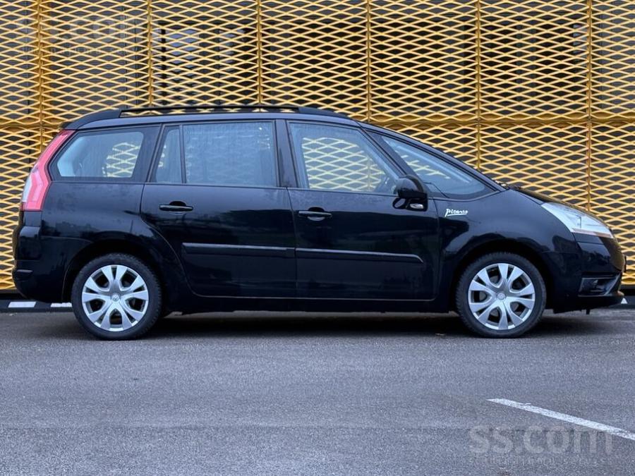 Melns Citroen c4-picasso 2009 Ogre, ar dzinēja tilpumu 2.00 L un nobraukumu 243 tūkst. km par 3995 €, foto 8 vietnē AUTOMOTO.COM.LV