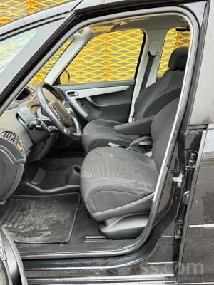 Melns Citroen c4-picasso 2009 Ogre, ar dzinēja tilpumu 2.00 L un nobraukumu 243 tūkst. km par 3995 €, foto 11 vietnē AUTOMOTO.COM.LV