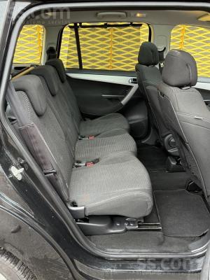 Melns Citroen c4-picasso 2009 Ogre, ar dzinēja tilpumu 2.00 L un nobraukumu 243 tūkst. km par 3995 €, foto 17 vietnē AUTOMOTO.COM.LV