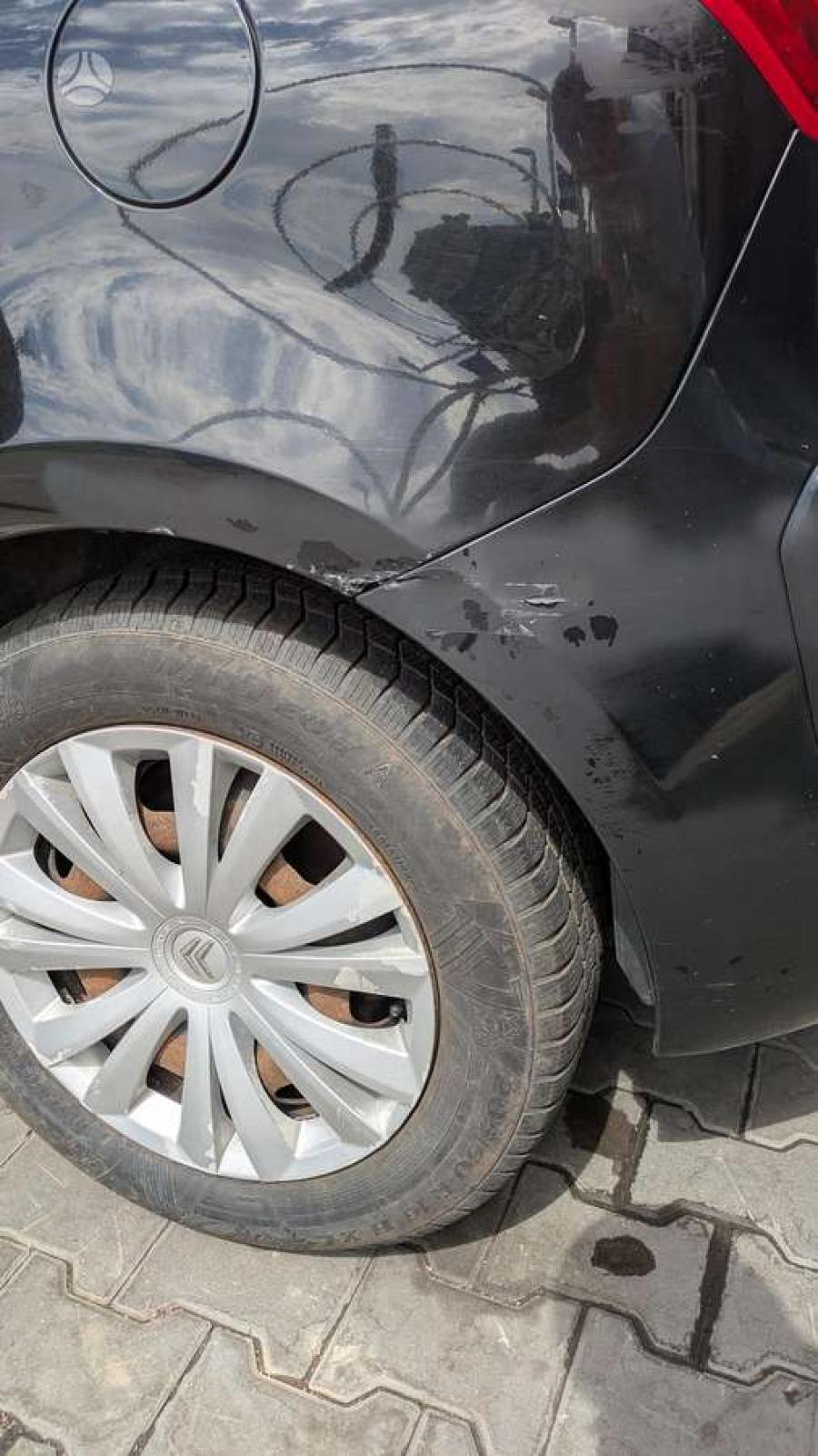 Melns Citroen c4-picasso 2009 Kauņa, ar dzinēja tilpumu 1.56 L un nobraukumu 311 tūkst. km par 1400 €, foto 4 vietnē AUTOMOTO.COM.LV