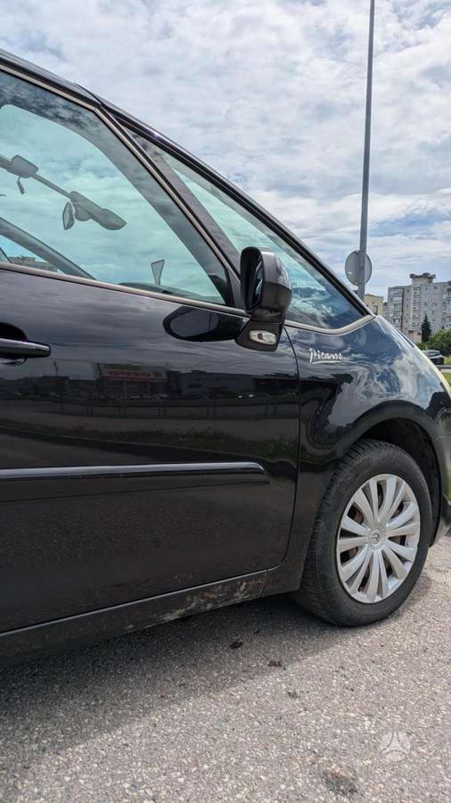 Melns Citroen c4-picasso 2009 Kauņa, ar dzinēja tilpumu 1.56 L un nobraukumu 311 tūkst. km par 1400 €, foto 10 vietnē AUTOMOTO.COM.LV