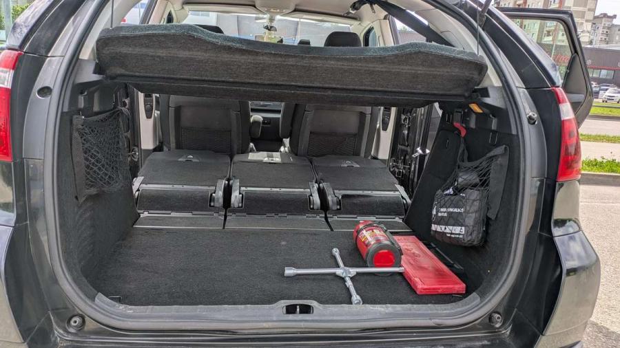 Melns Citroen c4-picasso 2009 Kauņa, ar dzinēja tilpumu 1.56 L un nobraukumu 311 tūkst. km par 1400 €, foto 13 vietnē AUTOMOTO.COM.LV