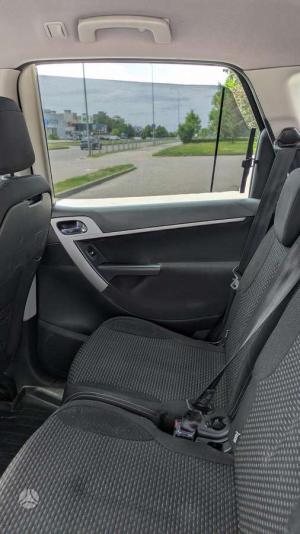 Melns Citroen c4-picasso 2009 Kauņa, ar dzinēja tilpumu 1.56 L un nobraukumu 311 tūkst. km par 1400 €, foto 15 vietnē AUTOMOTO.COM.LV