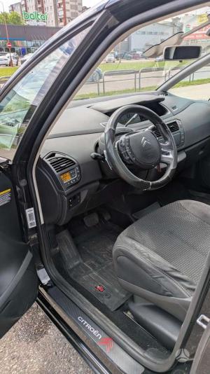 Melns Citroen c4-picasso 2009 Kauņa, ar dzinēja tilpumu 1.56 L un nobraukumu 311 tūkst. km par 1400 €, foto 17 vietnē AUTOMOTO.COM.LV