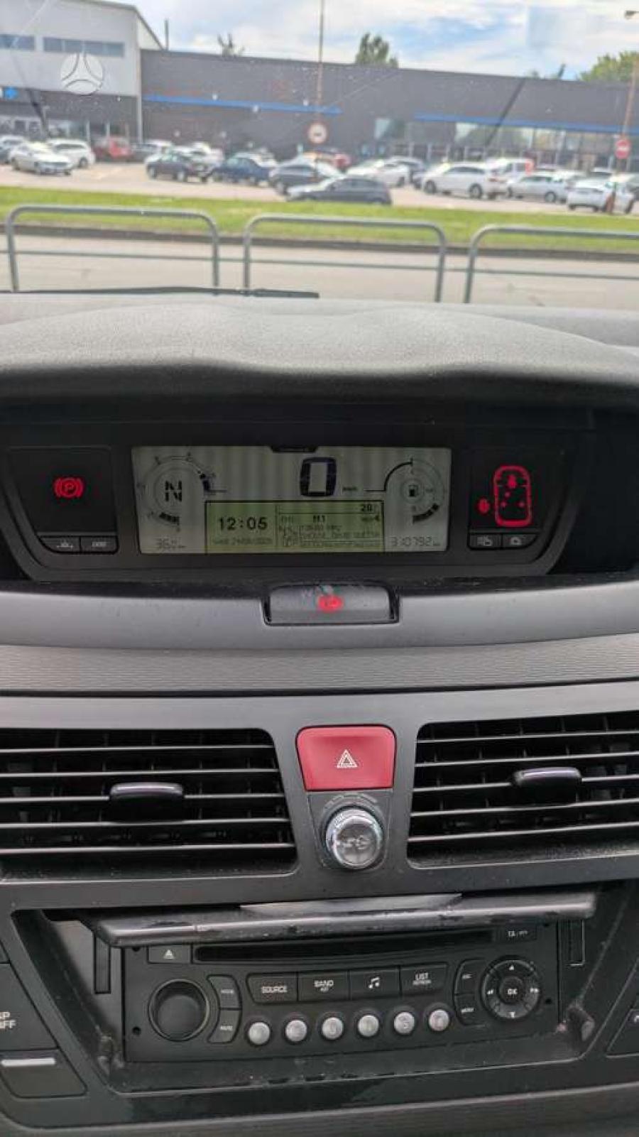 Melns Citroen c4-picasso 2009 Kauņa, ar dzinēja tilpumu 1.56 L un nobraukumu 311 tūkst. km par 1400 €, foto 22 vietnē AUTOMOTO.COM.LV