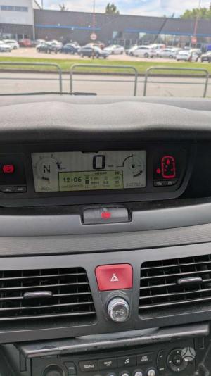 Melns Citroen c4-picasso 2009 Kauņa, ar dzinēja tilpumu 1.56 L un nobraukumu 311 tūkst. km par 1400 €, foto 23 vietnē AUTOMOTO.COM.LV