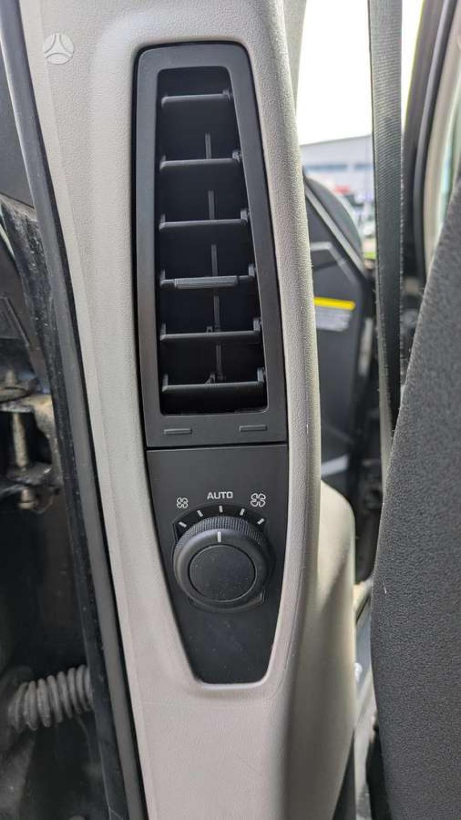 Melns Citroen c4-picasso 2009 Kauņa, ar dzinēja tilpumu 1.56 L un nobraukumu 311 tūkst. km par 1400 €, foto 28 vietnē AUTOMOTO.COM.LV