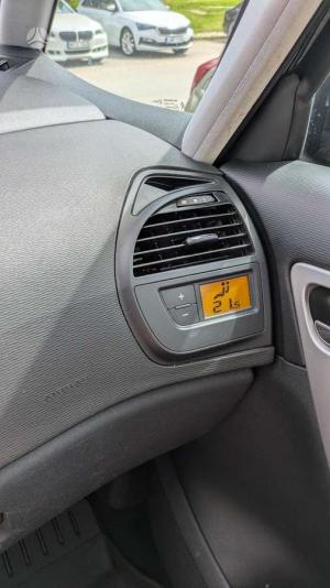 Melns Citroen c4-picasso 2009 Kauņa, ar dzinēja tilpumu 1.56 L un nobraukumu 311 tūkst. km par 1400 €, foto 35 vietnē AUTOMOTO.COM.LV