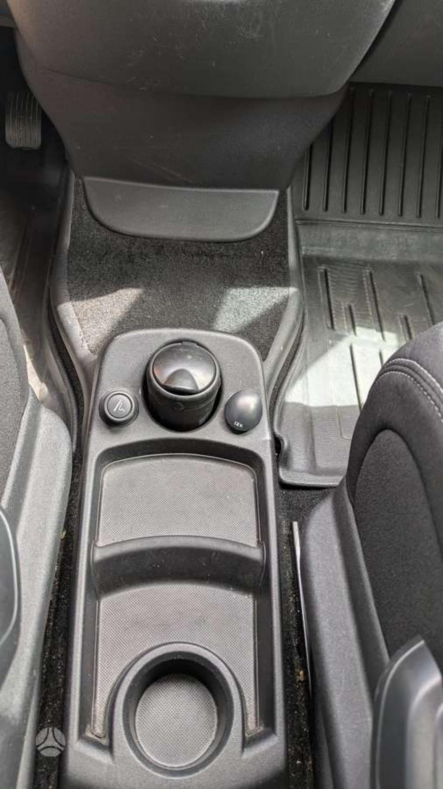 Melns Citroen c4-picasso 2009 Kauņa, ar dzinēja tilpumu 1.56 L un nobraukumu 311 tūkst. km par 1400 €, foto 36 vietnē AUTOMOTO.COM.LV