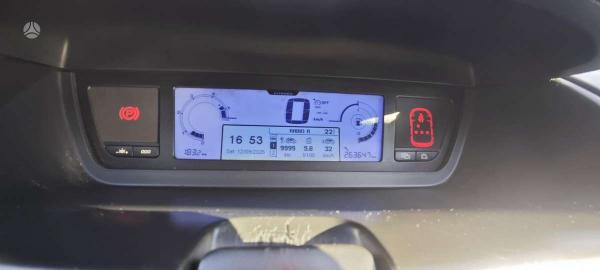 Melns Citroen c4-picasso 2009 Panevēža, ar dzinēja tilpumu 1.56 L un nobraukumu 264 tūkst. km par 1800 €, foto 7 vietnē AUTOMOTO.COM.LV