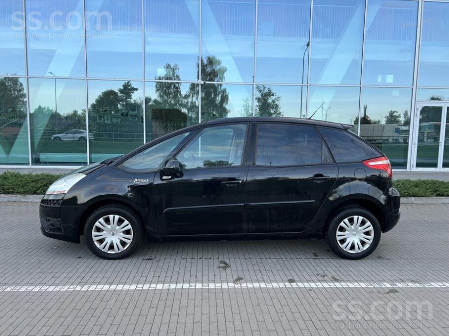 Melns Citroen c4-picasso 2009 Rēzekne, ar dzinēja tilpumu 1.60 L un nobraukumu 189 tūkst. km par 3450 €, foto 6 vietnē AUTOMOTO.COM.LV
