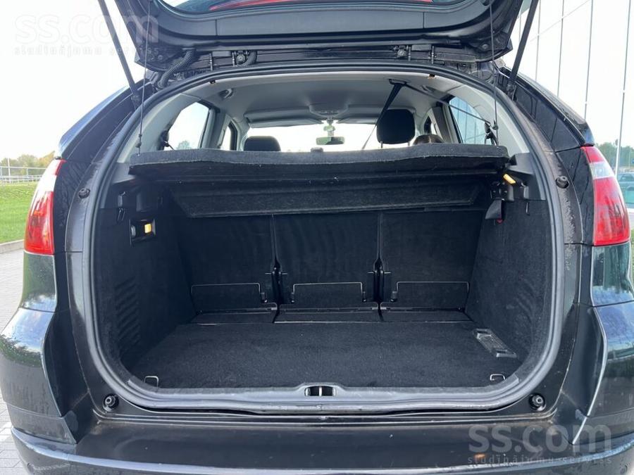 Melns Citroen c4-picasso 2009 Rēzekne, ar dzinēja tilpumu 1.60 L un nobraukumu 189 tūkst. km par 3450 €, foto 10 vietnē AUTOMOTO.COM.LV