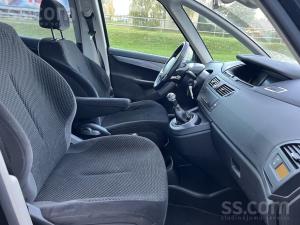 Melns Citroen c4-picasso 2009 Rēzekne, ar dzinēja tilpumu 1.60 L un nobraukumu 189 tūkst. km par 3450 €, foto 16 vietnē AUTOMOTO.COM.LV
