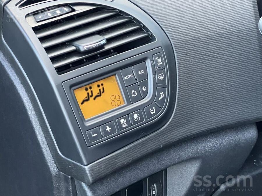 Melns Citroen c4-picasso 2009 Rēzekne, ar dzinēja tilpumu 1.60 L un nobraukumu 189 tūkst. km par 3450 €, foto 17 vietnē AUTOMOTO.COM.LV