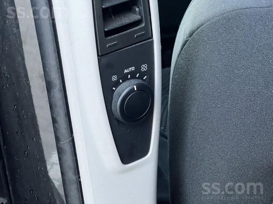 Melns Citroen c4-picasso 2009 Rēzekne, ar dzinēja tilpumu 1.60 L un nobraukumu 189 tūkst. km par 3450 €, foto 22 vietnē AUTOMOTO.COM.LV