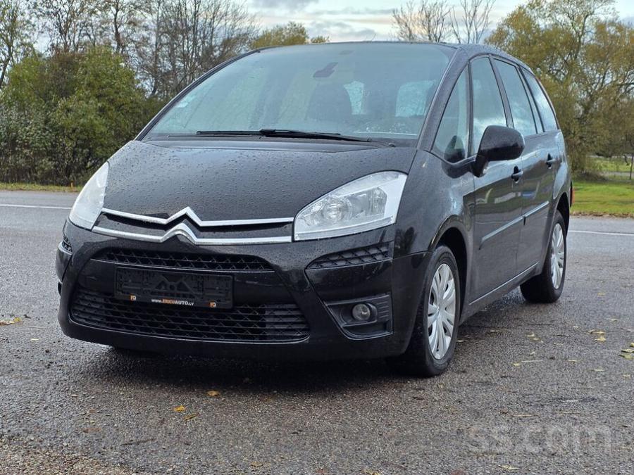 Black Citroen c4-picasso 2010 in Liepaja, with an engine capacity of 1.60 L and mileage of 240 thousand km for 3500 €, photo 2 on AUTOMOTO.COM.LV