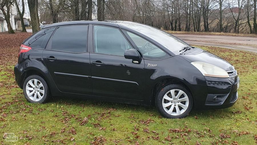 Melns Citroen c4-picasso 2010 Tauragė, ar dzinēja tilpumu 2.00 L un nobraukumu 256 tūkst. km par 2200 €, foto 3 vietnē AUTOMOTO.COM.LV