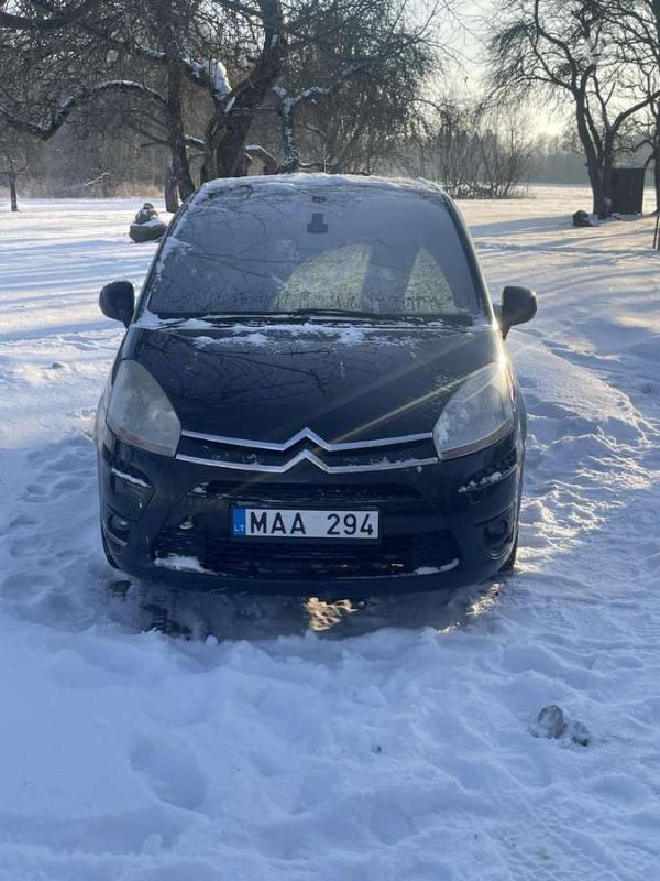 Melns Citroen c4-picasso 2010 Ukmergė, ar dzinēja tilpumu 1.56 L un nobraukumu 306 tūkst. km par 420 €, foto 7 vietnē AUTOMOTO.COM.LV